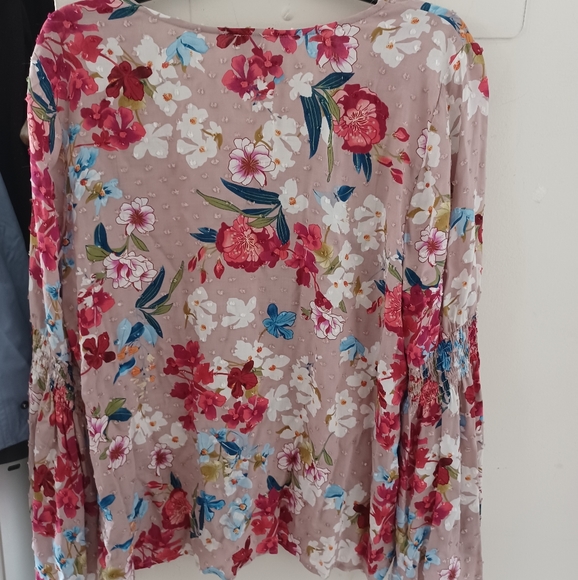 Cupio | Tops | Cupio Top | Poshmark